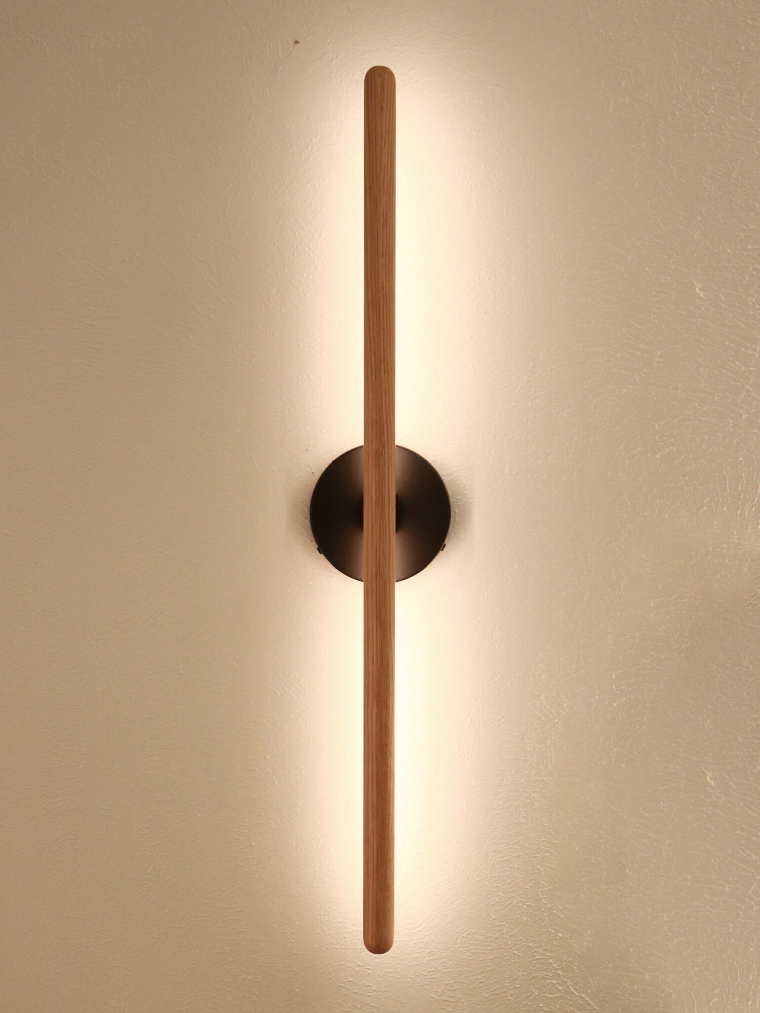 Ultra-Slim Linear LED Sconce | Modern Wall Light - Lit Modern Designs